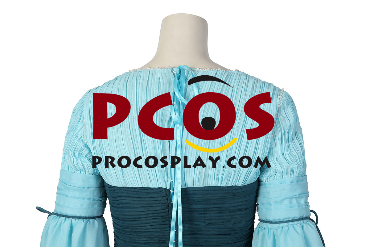 Enter the enchanted world of Middle-Earth with Galadriel Cosplay ...